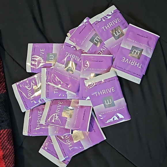 Le-Vel Thrive | Other | Level Thrive Capsules | Poshmark